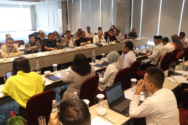 DPRD Rapat Kerja Penyusunan Rekomendasi LKPJ Bupati Kukar TA 2023 | Korankaltim.com