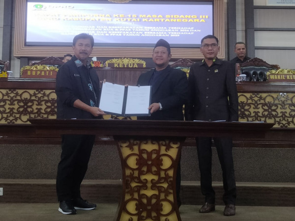 DPRD Kukar Sahkan APBD-Perubahan 2024, Nilainya Rp14,3 Triliun | Korankaltim.com