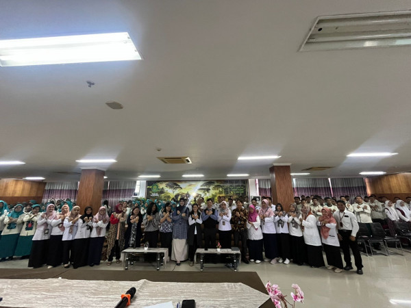 SMA Negeri 10 Gelar Workshop Riset Kolaboratif bersama Universitas ...
