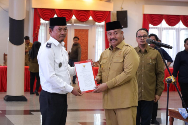 Edi Damansyah Lantik Pj Kades dan Anggota BPD PAW di Kukar | Korankaltim.com