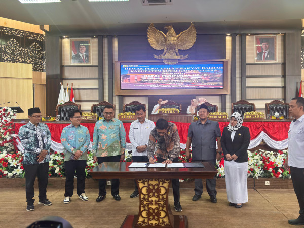 Rapat Paripurna ke-5 DPRD Kukar, Aulia Rendi Ditetapkan Sebagai Bupati dan Wabup Terpilih 2025 ...