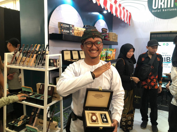 Produk Unggulan UKM Kukar Meriahkan Expo Erau 2025, “Menggeris” Tembus Pasar Dunia | Korankaltim.com