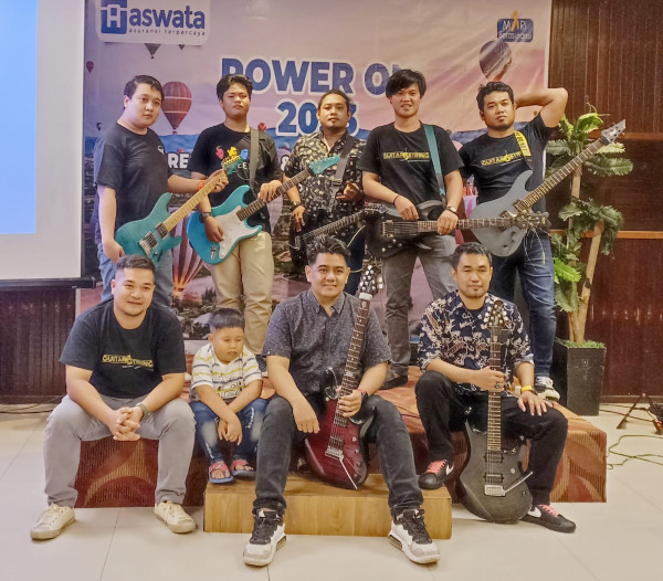 Bakal Sering Perform di 2023, Dedikasi Guitar 6 String untuk Pecinta ...
