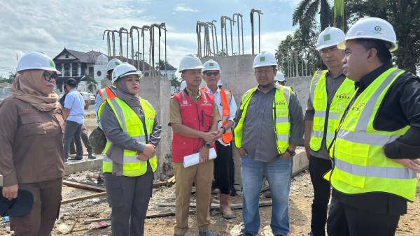 Proyek Pembangunan Jembatan Besi Tenggarong Capai 51 Persen, Jembatan Lama Khusus Sepeda dan ...