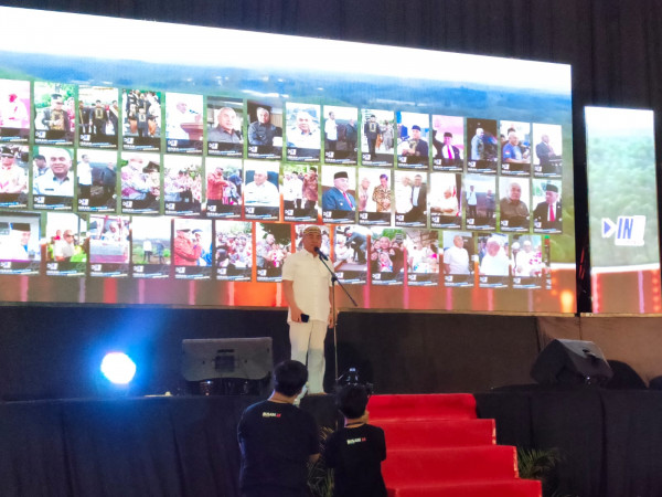 Gagas ‘Isran Noor Mengundang dan Menghibur,’ Mantan Gubernur Kaltim Ini ... Gagas ‘Isran Noor Mengundang dan Menghibur,’ Mantan Gubernur Kaltim Ini ...