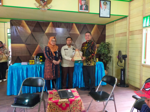 Program BKKD di Kukar Dinilai Berhasil, Camat dan Lurah di Tanah Grogot ...