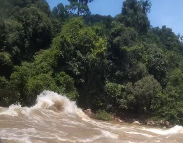 Perjalanan Mencekam Menuju Long Pahangai di Mahulu, Harus Lewati Enam ...