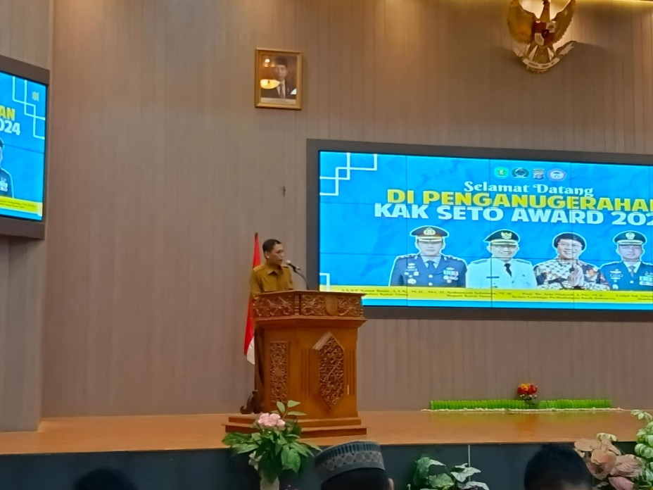 Idham Cholid Tekankan Pentingnya Fasilitas Bermain Anak dalam ...