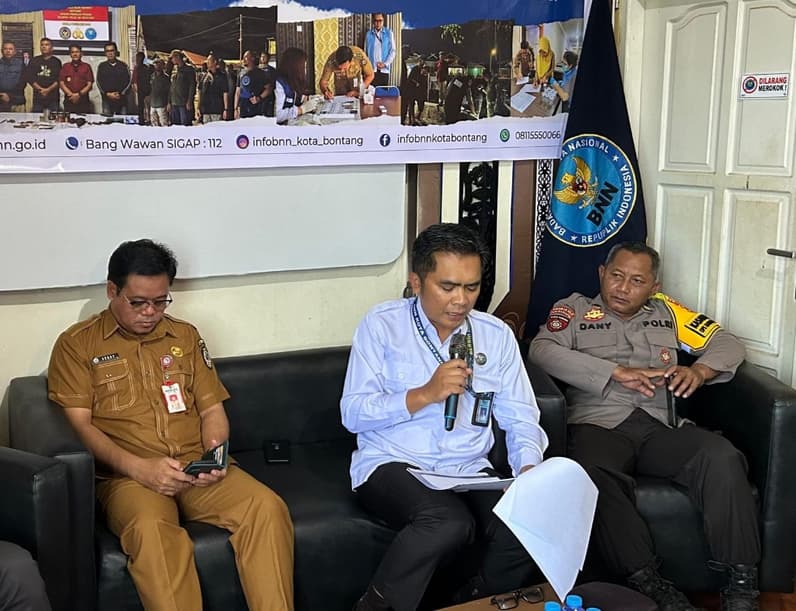 BNNK Bontang Nobatkan Gunung Telihan sebagai Kelurahan Bersinar