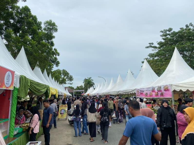 Sukono Optimis Perputaran Uang di Lorong Pasar Ramadan Capai Miliaran ...