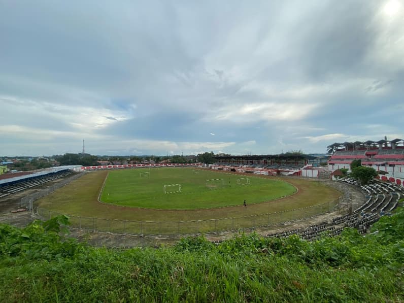 Pemkab Kukar Ambil Alih Pengelolaan Stadion Rondong Demang, Lapangan ...
